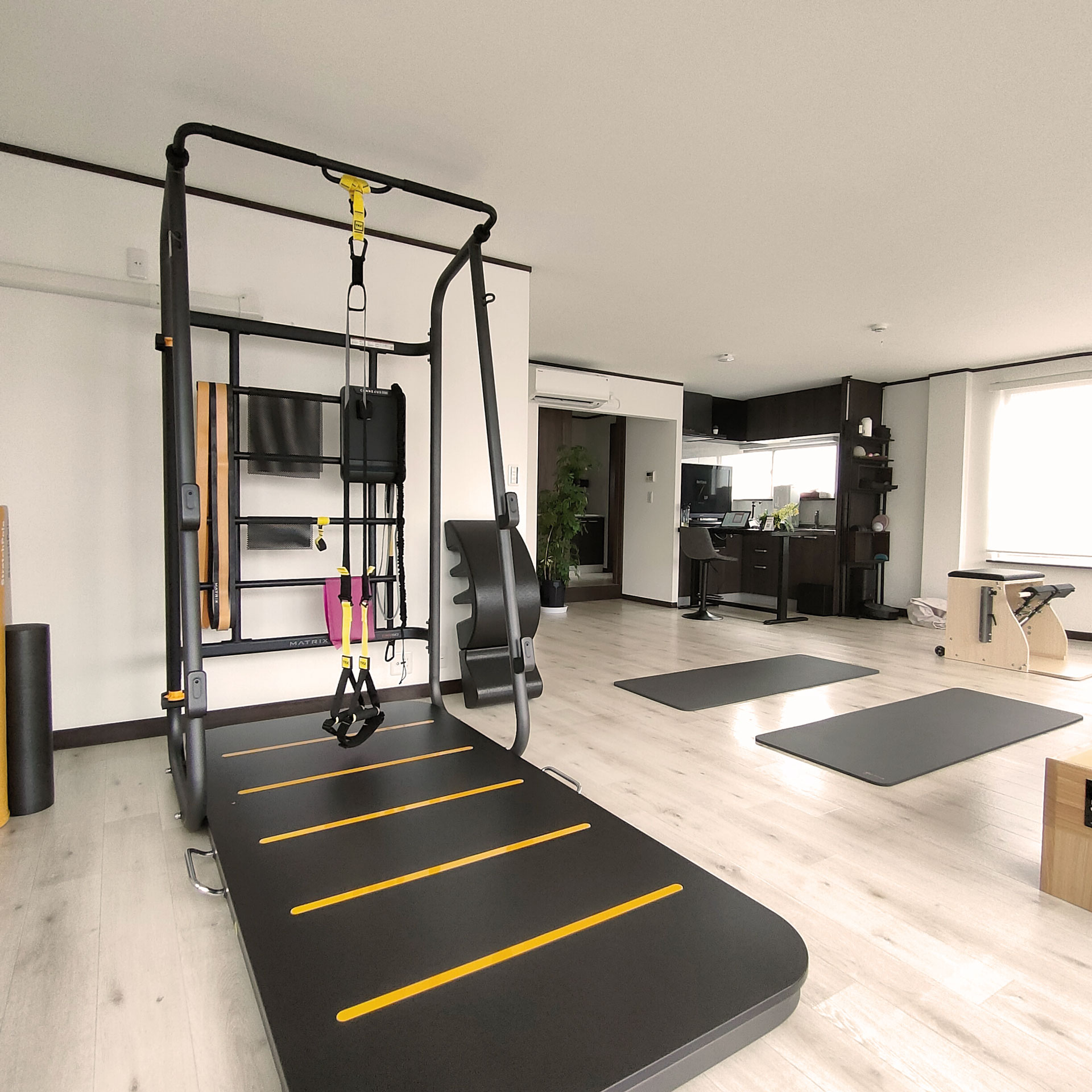 TOP - さいたま新都心・与野のパーソナルジム Re- Private Studio